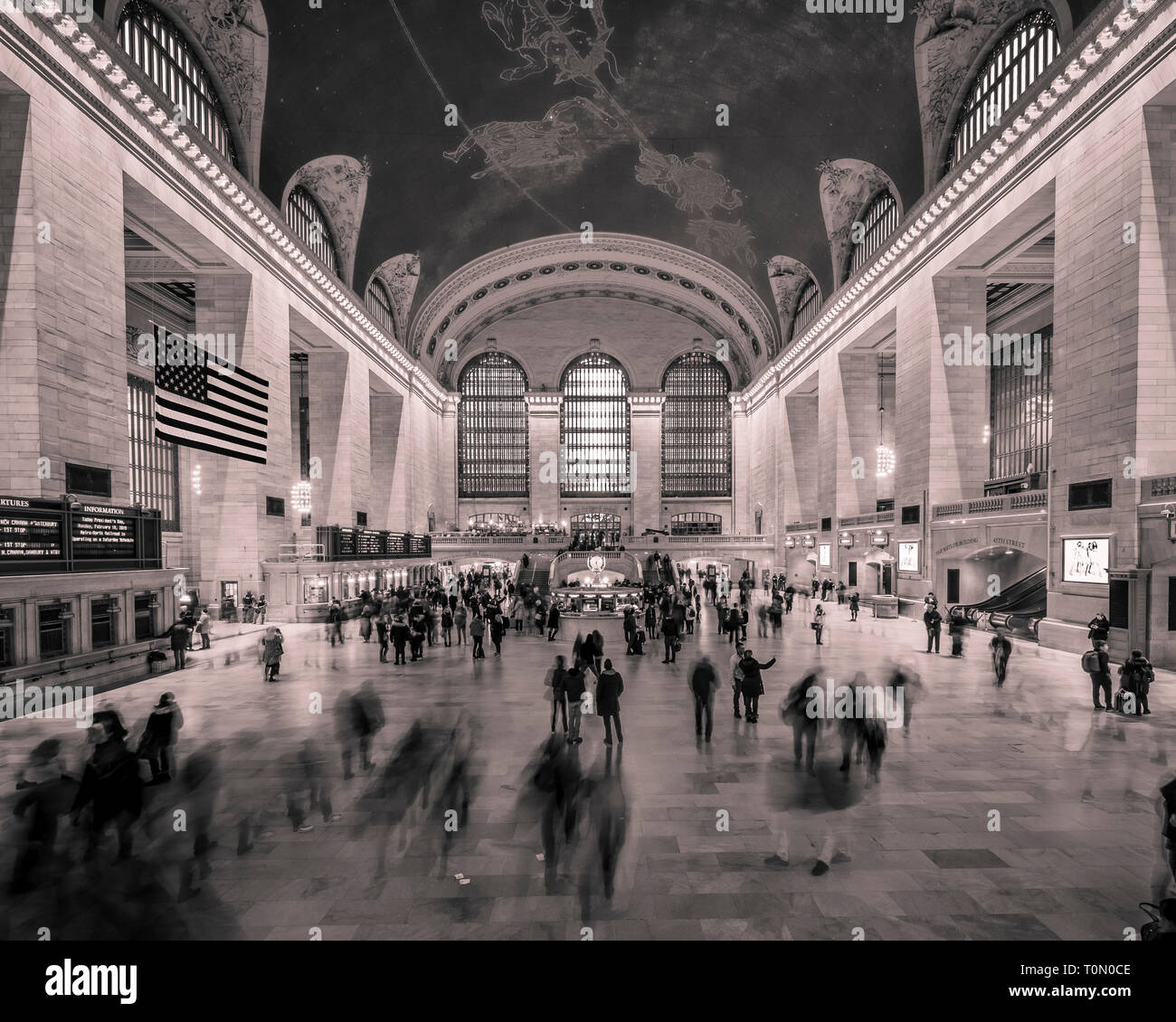 Grand central station new york exterior hi-res stock photography and ...