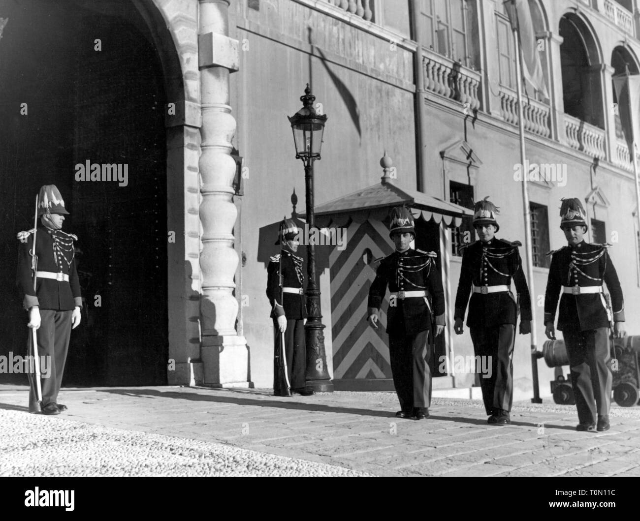geography / travel, Monaco, people, soldiers of the guards in front of ...