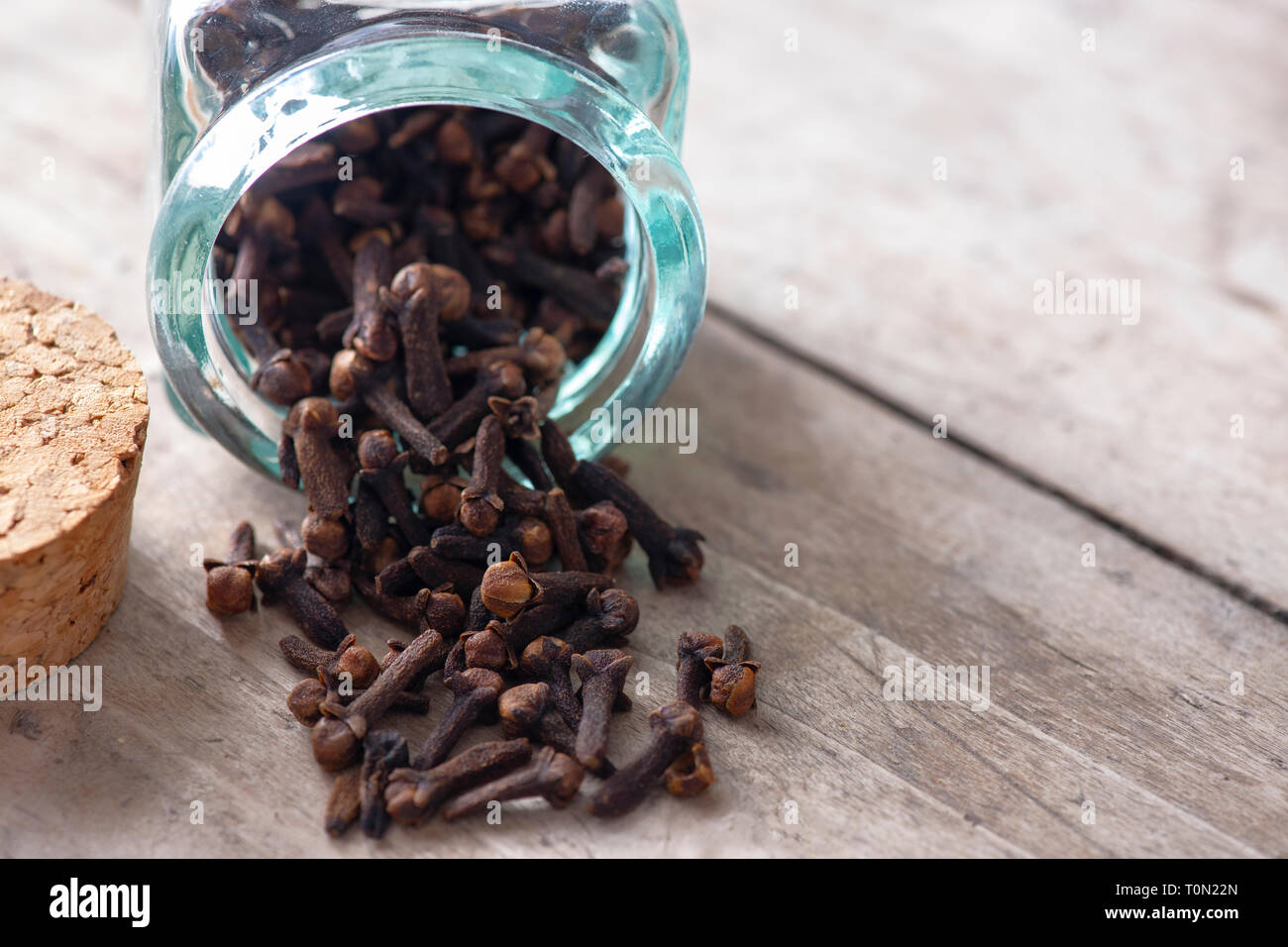 Clove hi-res stock photography and images - Alamy