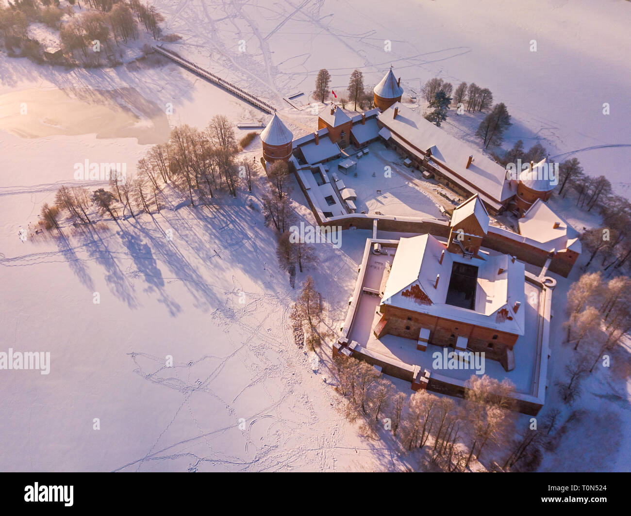 Trakai castle frozen lake galve hi-res stock photography and images - Alamy