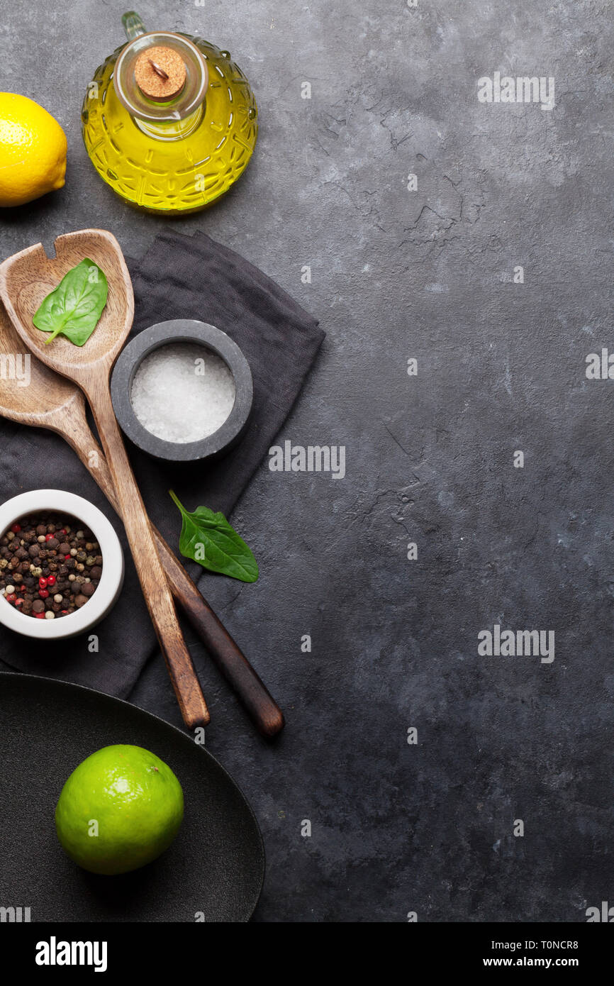 Empty plate utensils ingredients hi-res stock photography and images ...