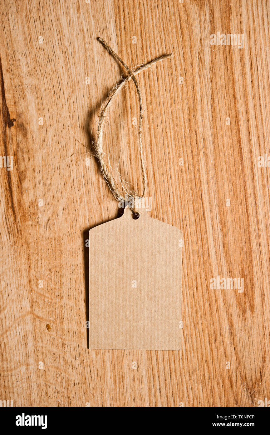 Blank cardboard price tag hi-res stock photography and images - Alamy