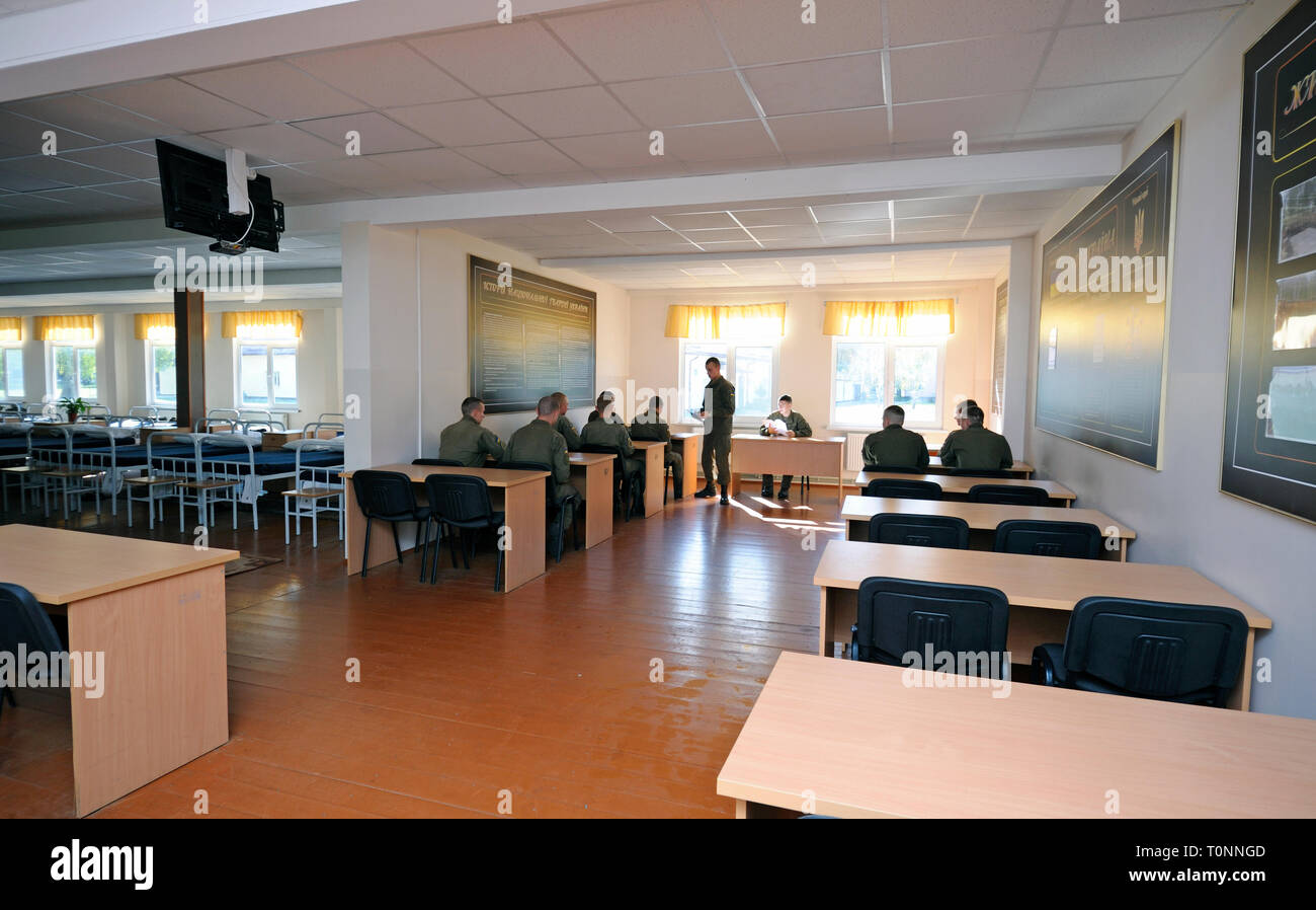 Soldiers at reading room hi-res stock photography and images - Alamy