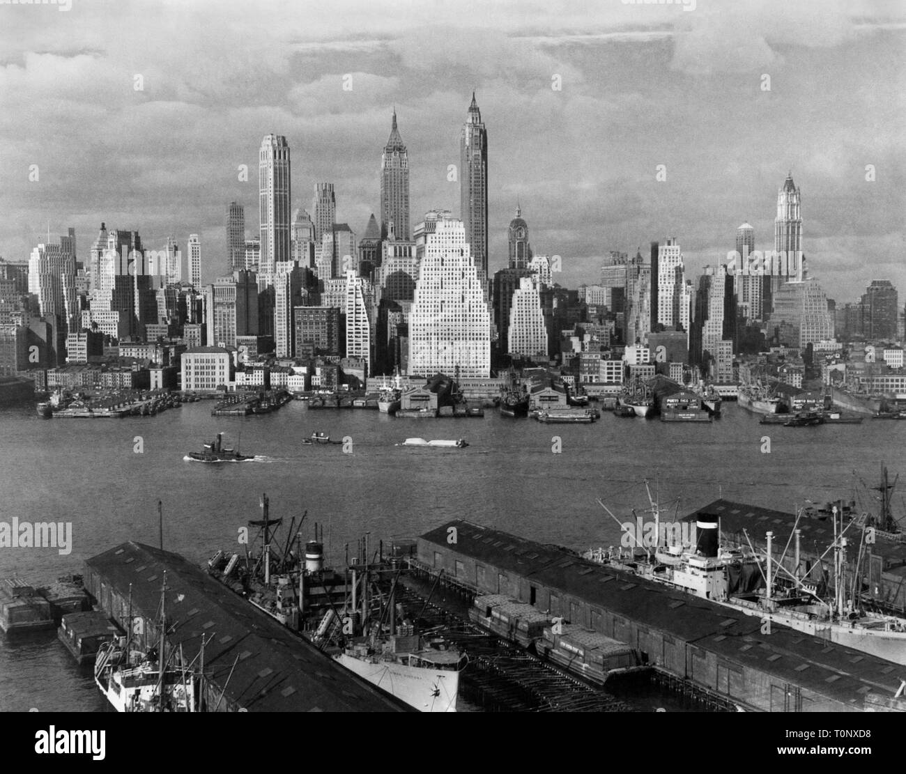 New york city sky line Black and White Stock Photos & Images - Alamy