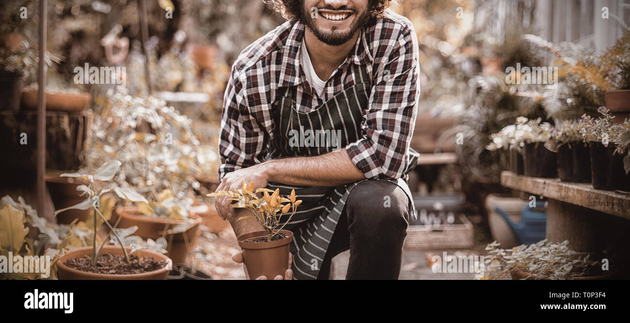Male gardener hi-res stock photography and images - Alamy