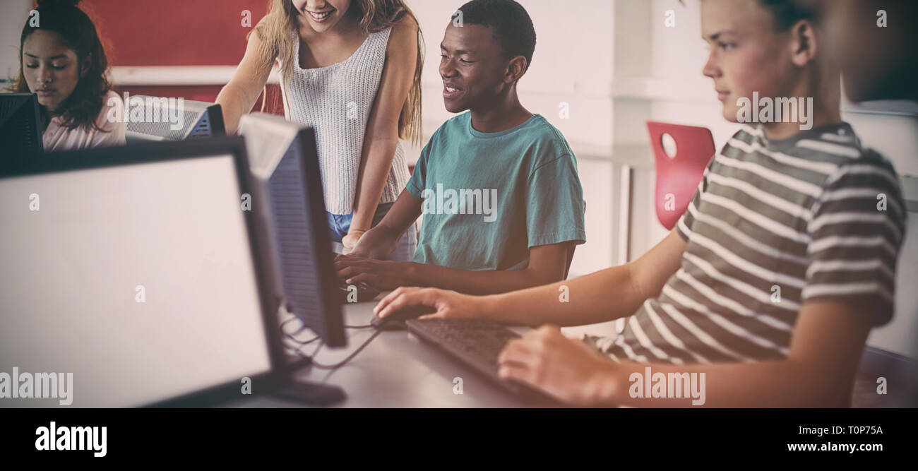 Computer table classroom hi-res stock photography and images - Alamy