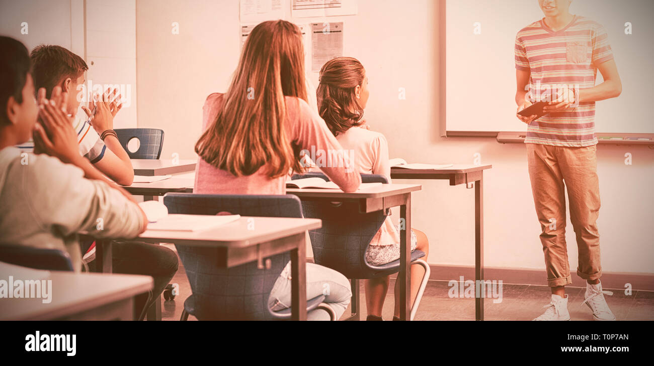 Student giving presentation hi-res stock photography and images - Alamy