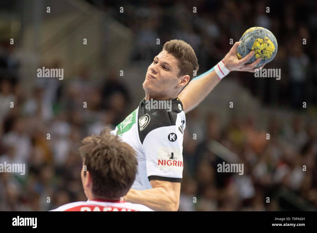 Duesseldorf, Deutschland. 20th Feb, 2016. Sebastian HEYMANN (GER) in ...