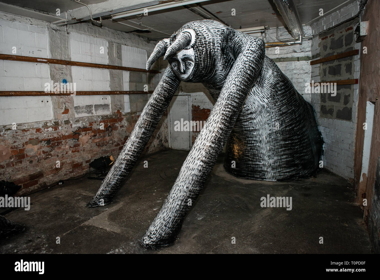 Giant mausoleum hi-res stock photography and images - Alamy