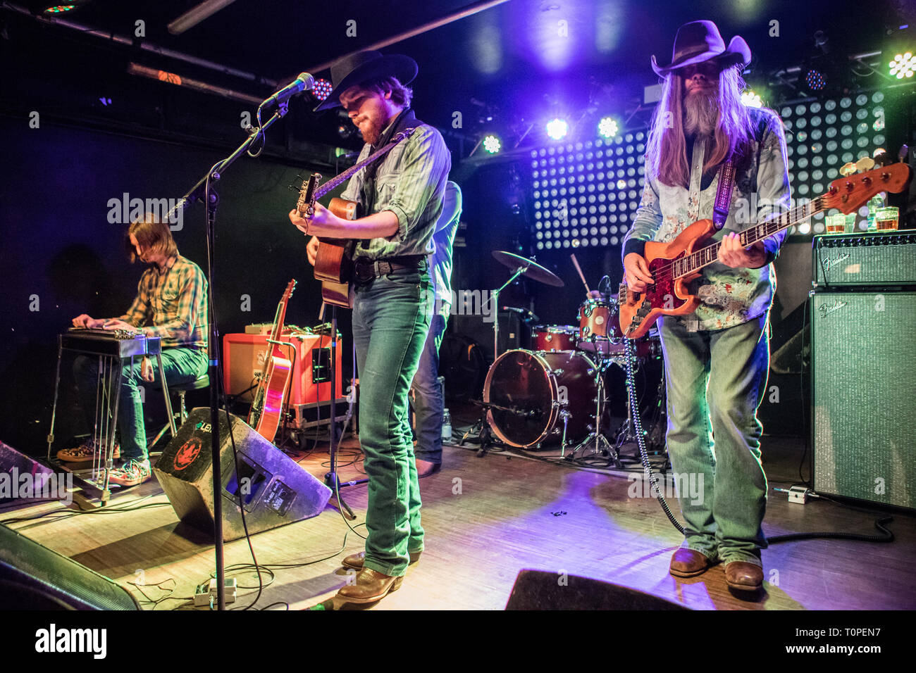 Colter wall singer hi-res stock photography and images - Alamy