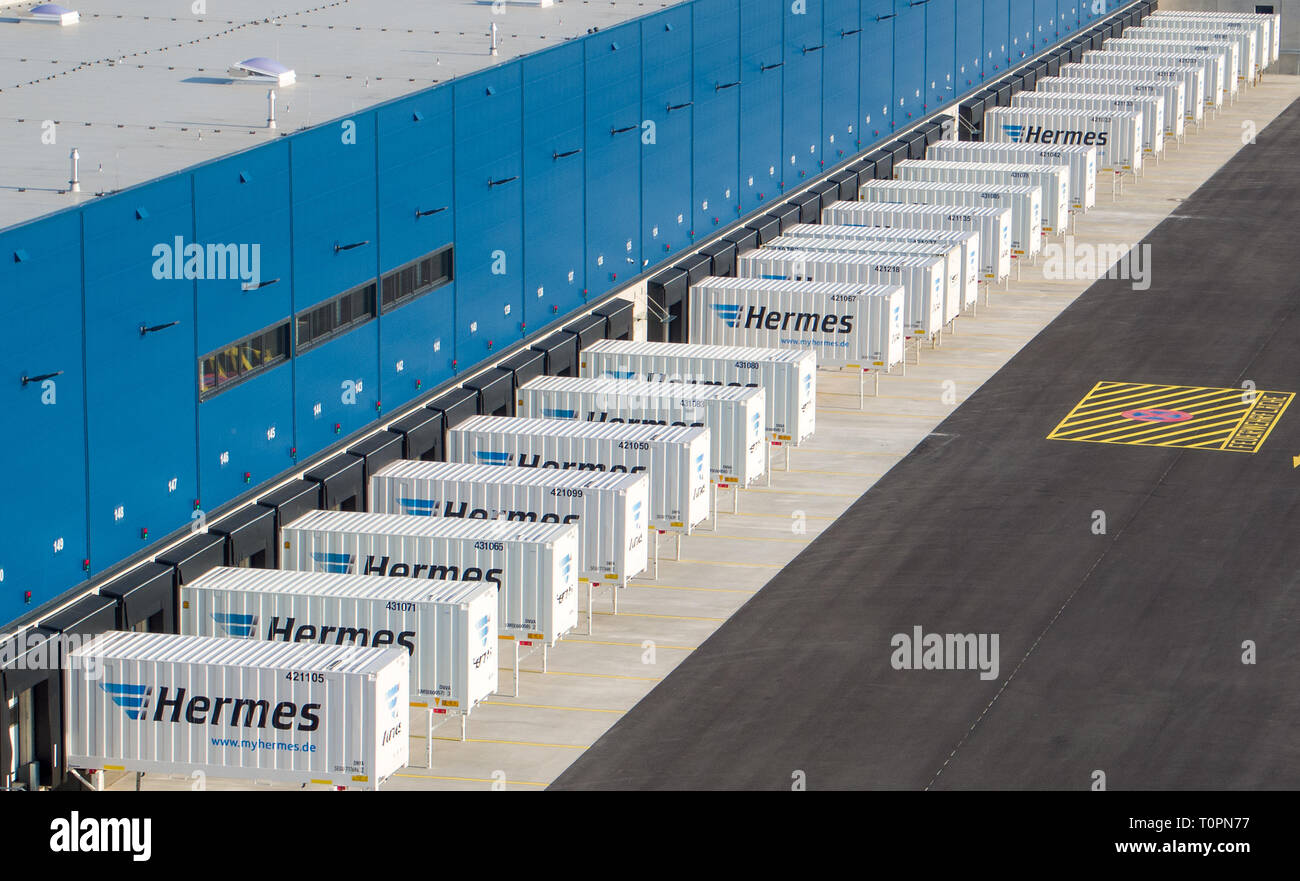 Hermes logistics group hi-res stock photography and images - Alamy