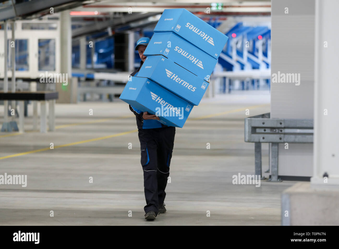 Hermes logistics group hi-res stock photography and images - Alamy