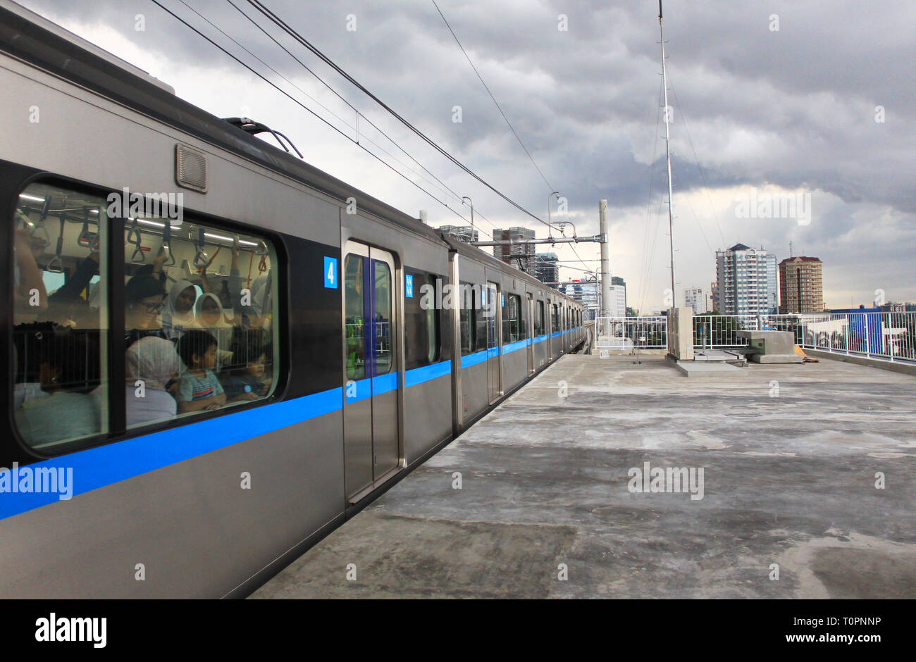Jakarta, Indonesia. 21st Mar, 2019. People ride Mass Rapid Transit (MRT ...