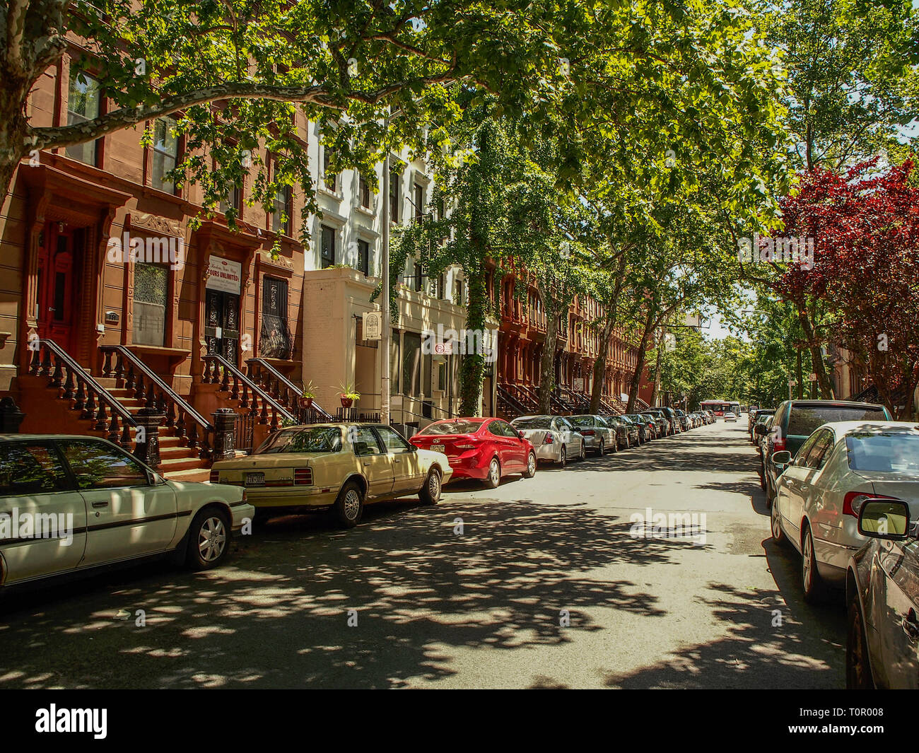 Harlem old buildings new york hi-res stock photography and images - Alamy