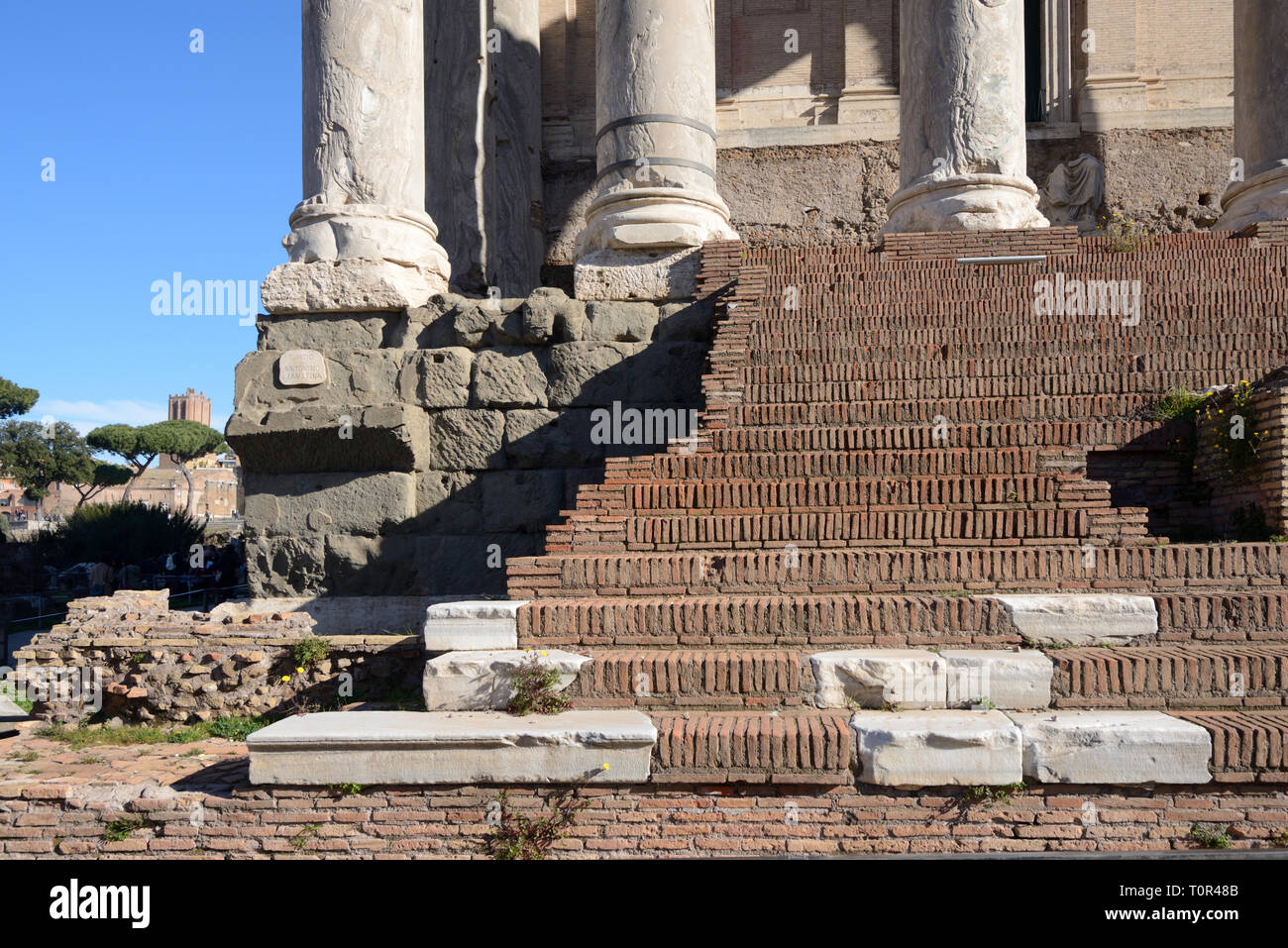 Brick steps hi-res stock photography and images - Alamy
