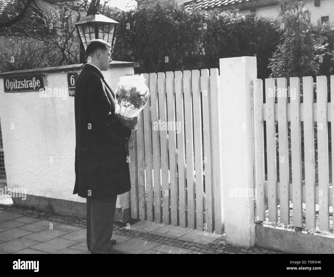 Welcome gates Black and White Stock Photos & Images - Alamy