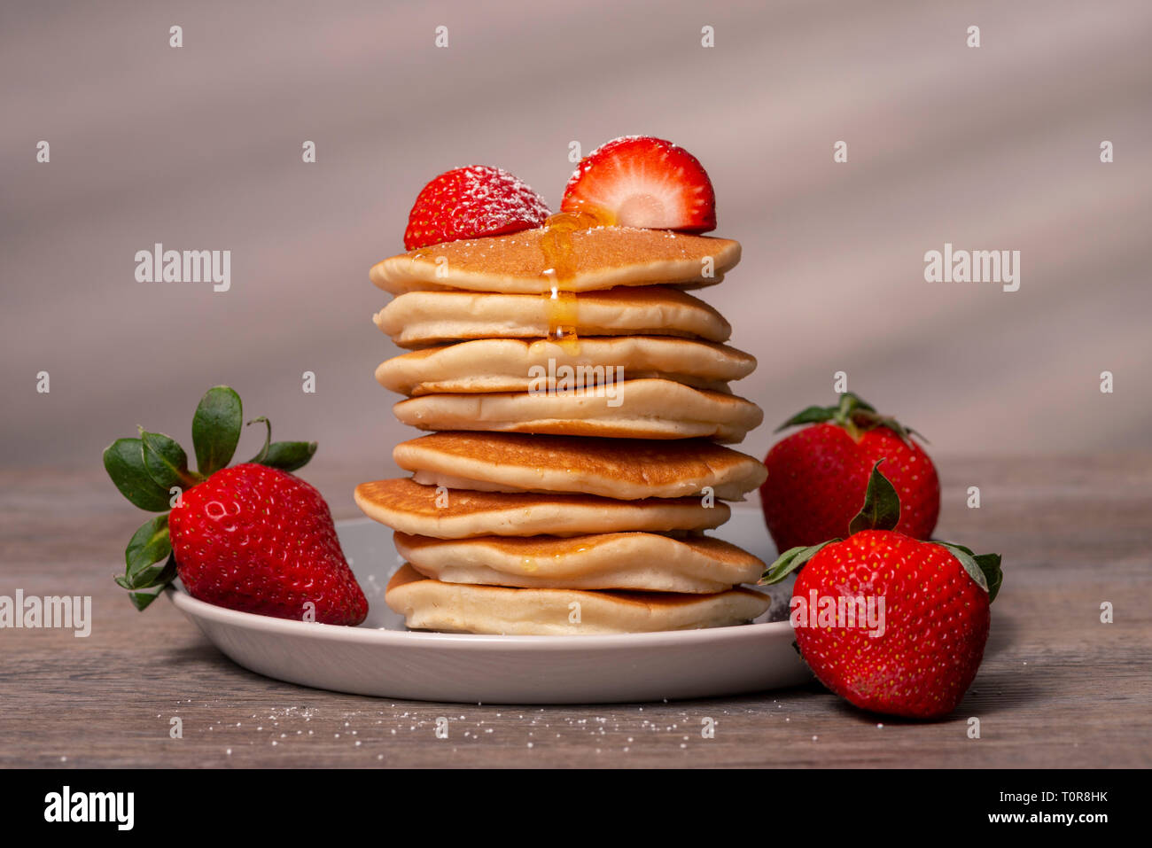 Strawberries stacked hi-res stock photography and images - Alamy