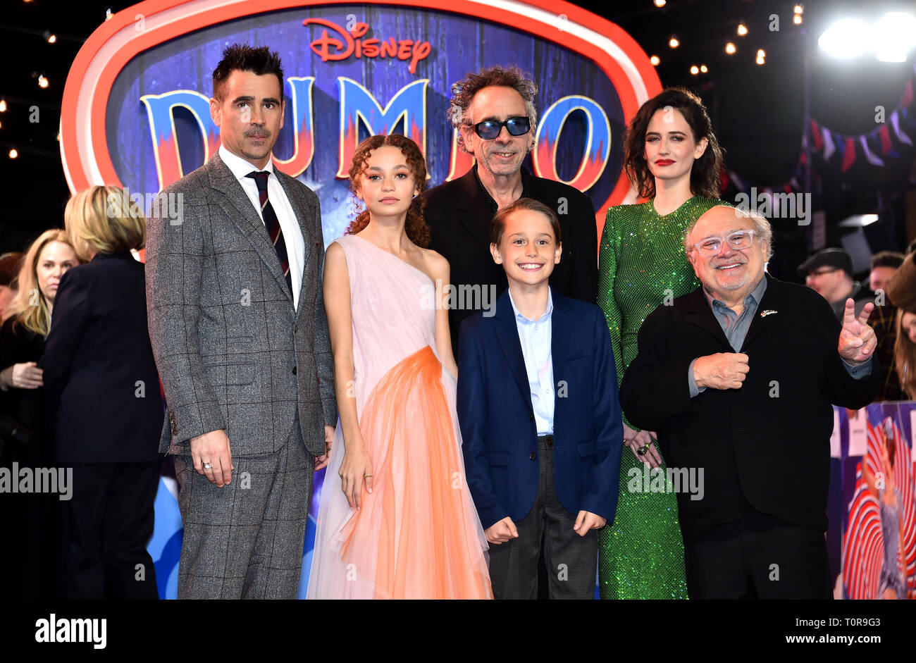 (left to right) Colin Farrell, Nico Parker, Tim Burton, Finley Hobbins ...