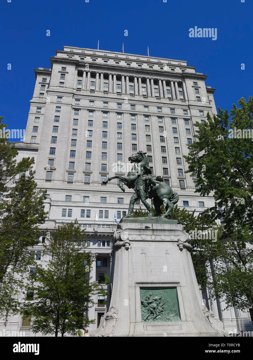 Statue at Dorchester Square in front of Sun Life Building, downtown ...