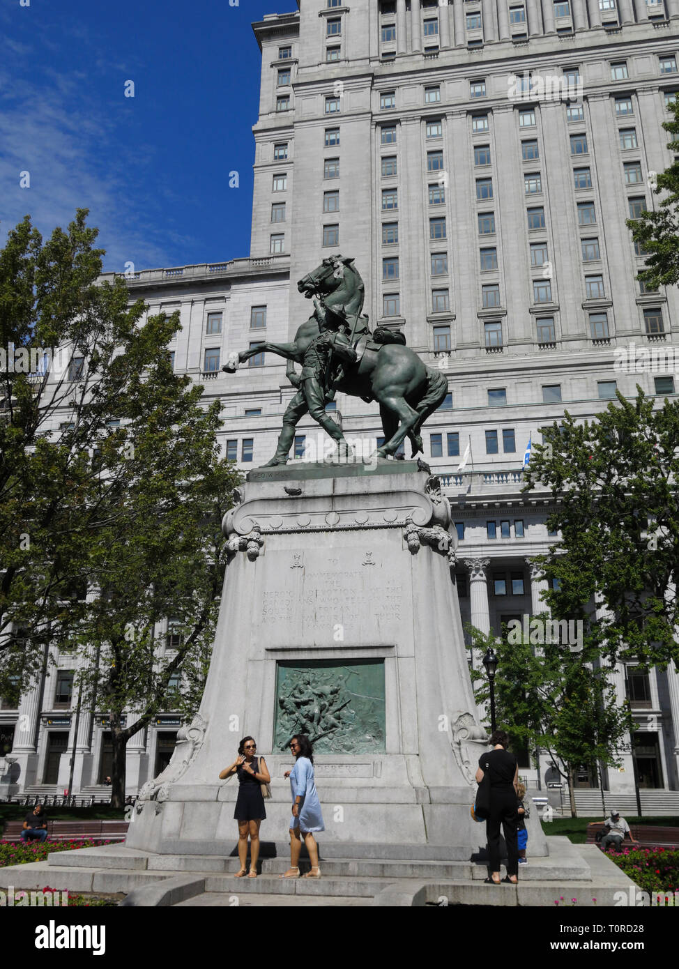 Statue at Dorchester Square in front of Sun Life Building, downtown ...