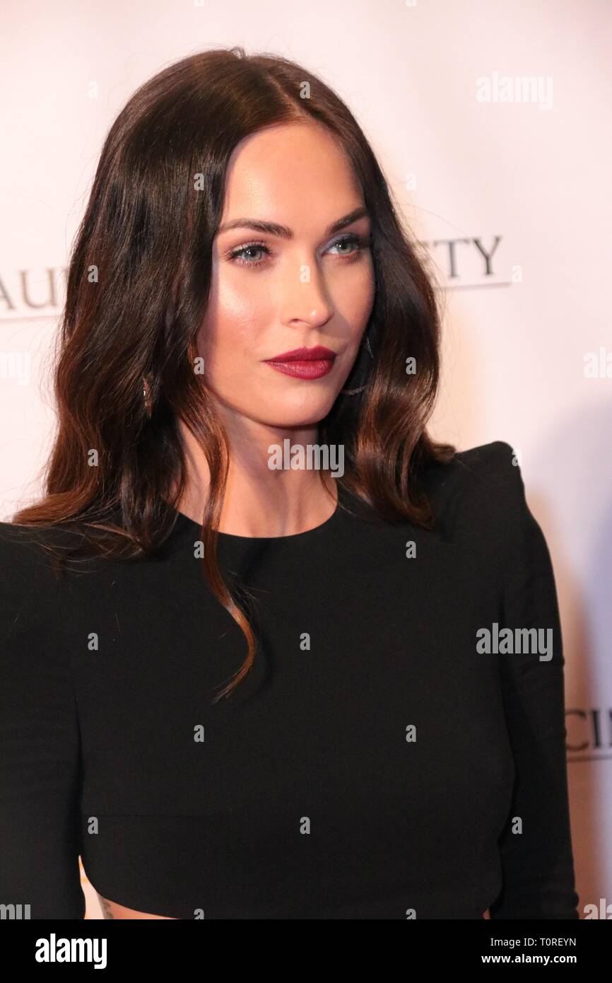 Megan fox 2019 hi-res stock photography and images - Alamy