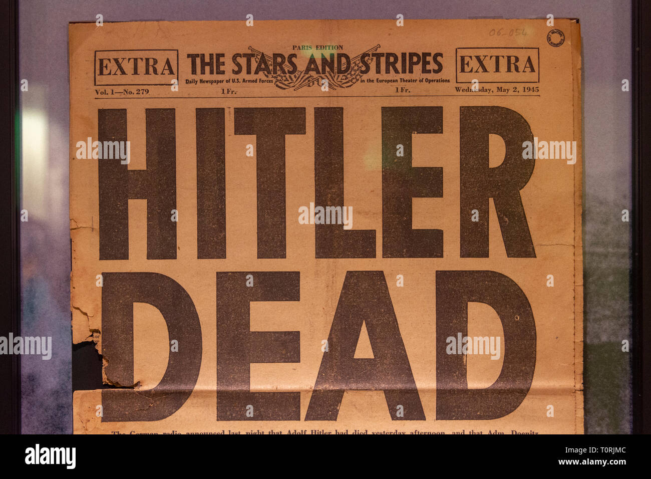 "Hitler Dead": The Stars and Stripes on 2nd May 1945 on display in the ...