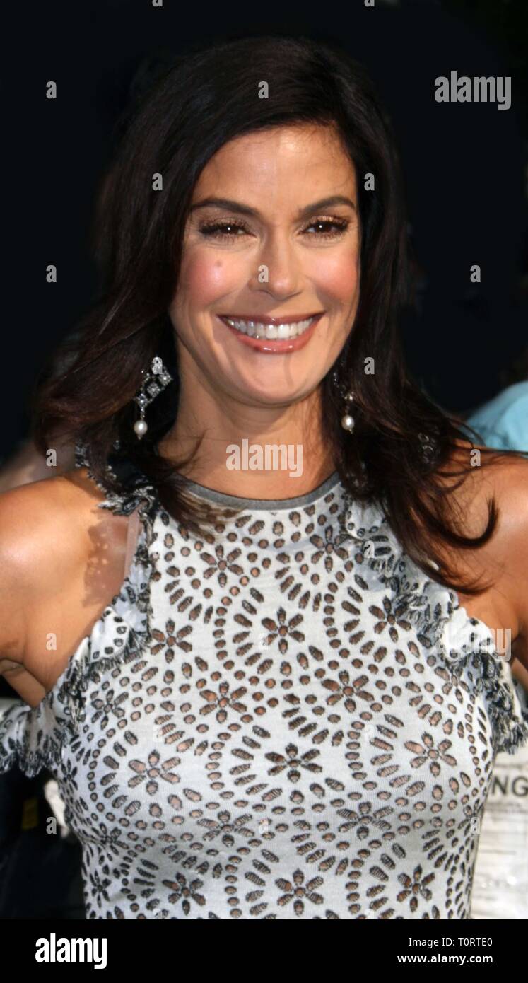 Terri Hatcher ABC Upfront 2007 Photo By John Barrett/PHOTOlink Stock ...