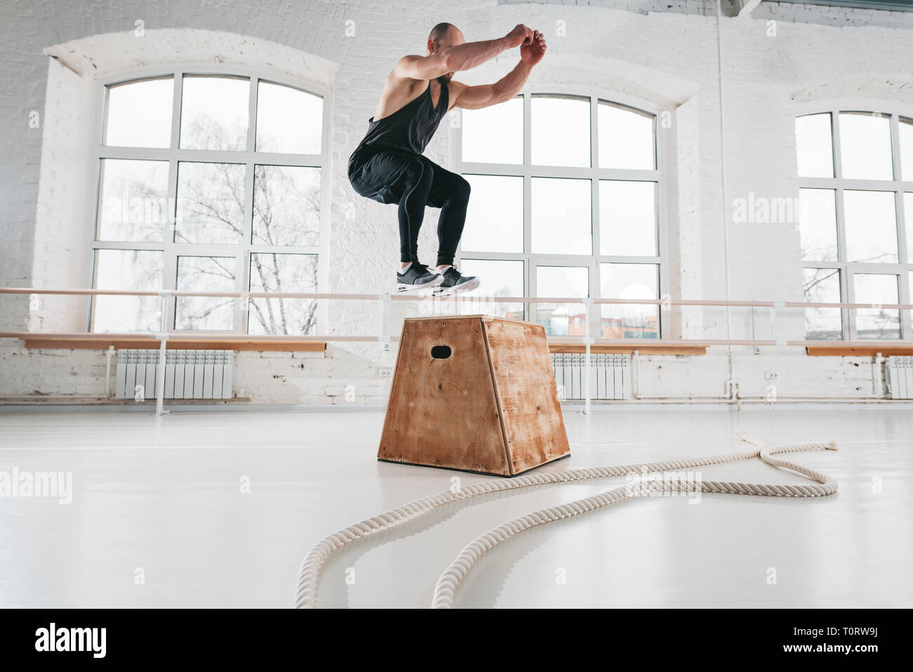 Squat jump box man hi-res stock photography and images - Alamy