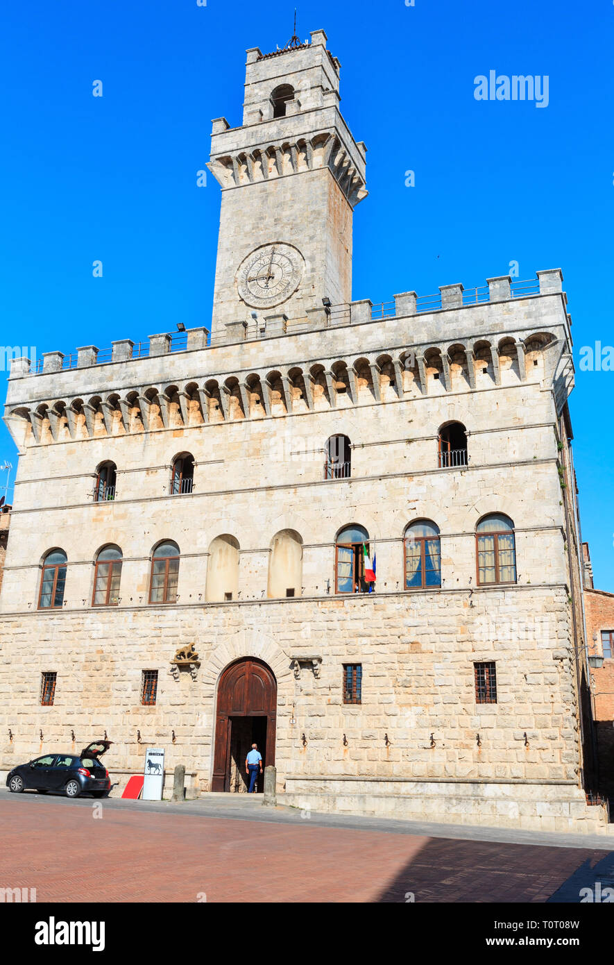 Tuscan 15th century hi-res stock photography and images - Alamy