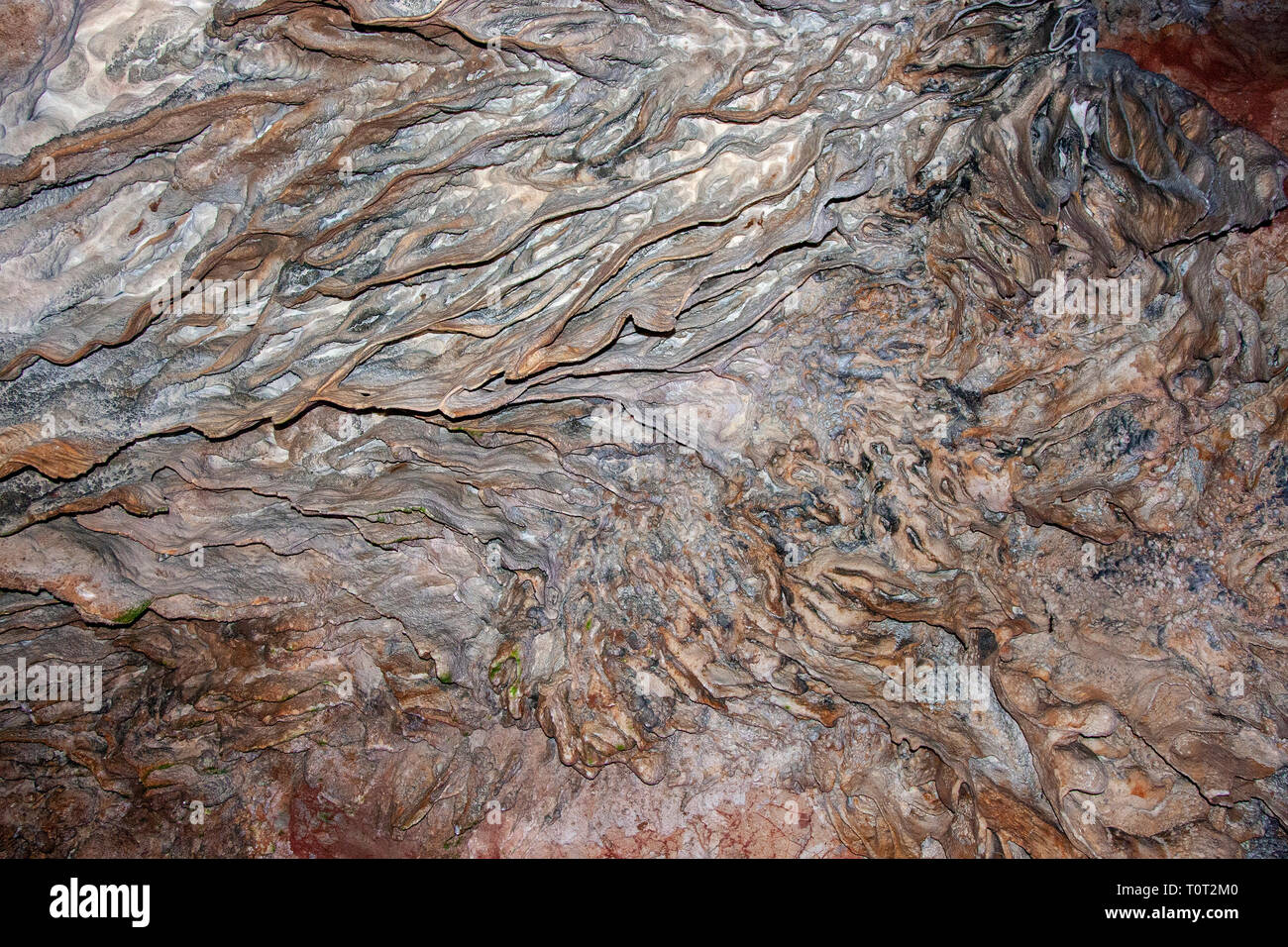 Patterns on the wall in one of the many caves in Guilin area, Guangxi ...
