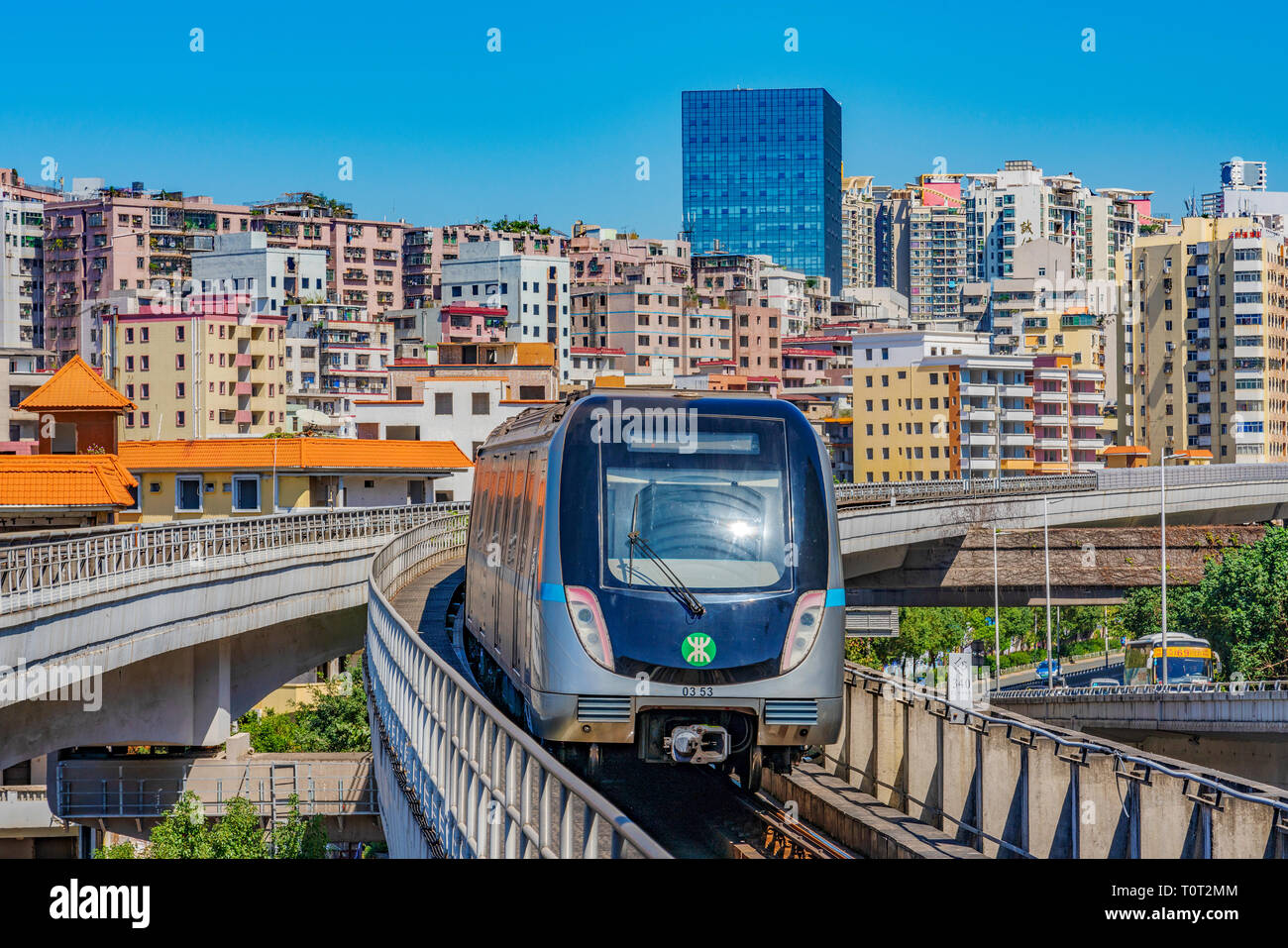 China shenzhen subway station hi-res stock photography and images - Alamy