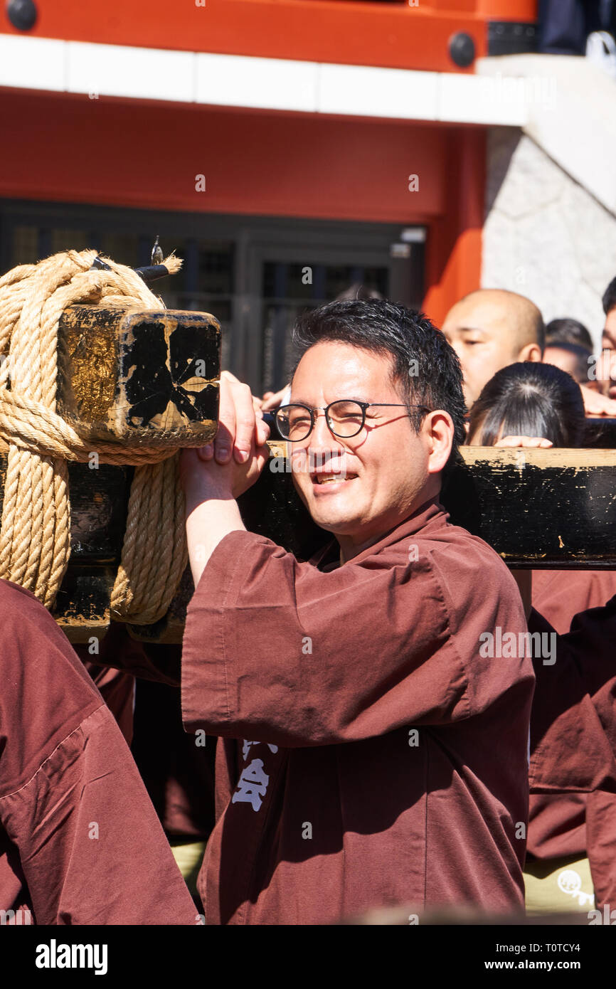 Mikoshi portable shrine hi-res stock photography and images - Alamy