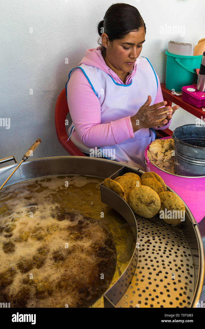Taco stand hi-res stock photography and images - Alamy