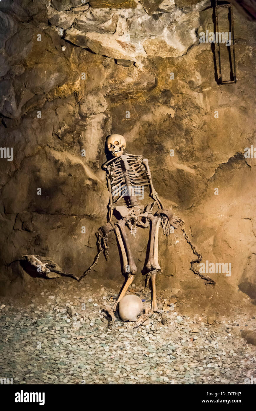 Skeleton in dungeon of Castle Grodno, Poland Stock Photo - Alamy