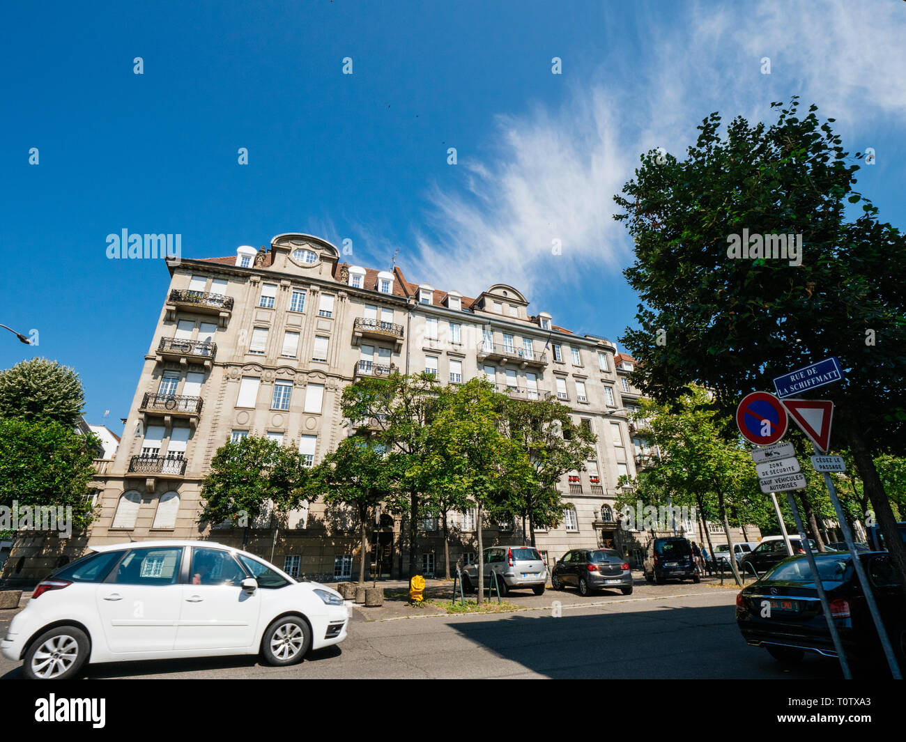 Hausmannian architecture hi-res stock photography and images - Alamy
