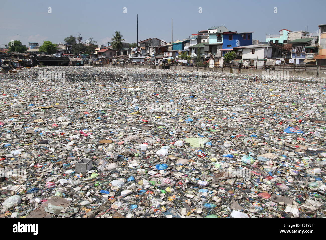Manila garbage hi-res stock photography and images - Alamy