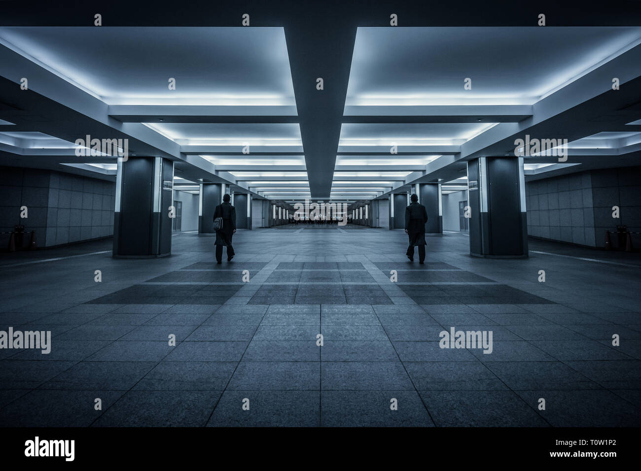 Underground marunouchi station tokyo hi-res stock photography and ...