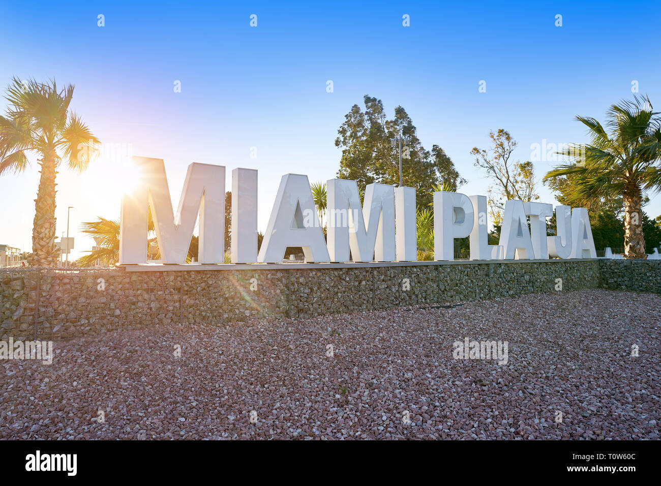 Welcome to miami sign hi-res stock photography and images - Alamy
