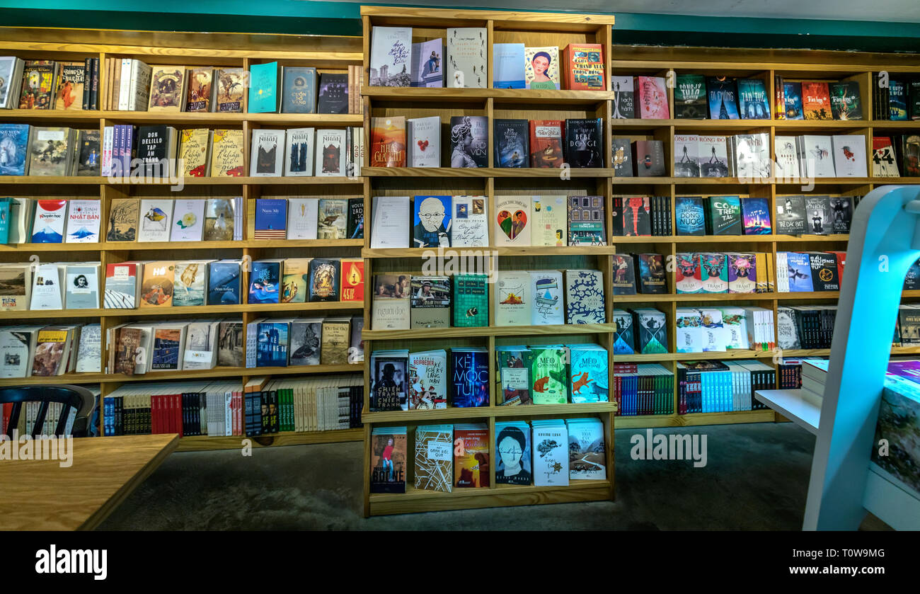 Packed Bookstore High Resolution Stock Photography and Images - Alamy