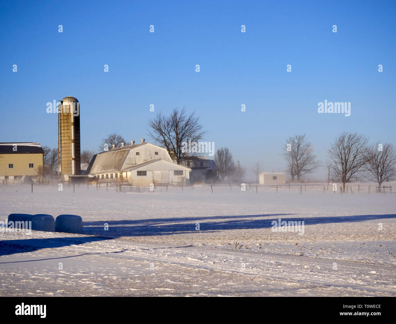 A Lancaster County Pennsylvania farm in winter snow cover Stock Photo ...