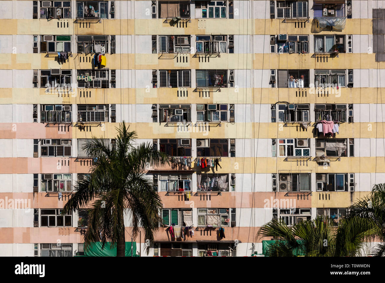 Cityscape hong kong windows hi-res stock photography and images - Alamy