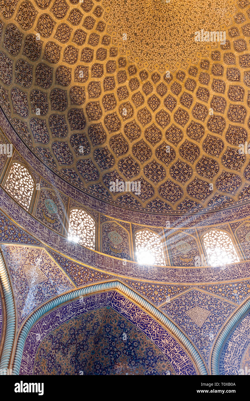 Sheikh mosque iran hi-res stock photography and images - Alamy