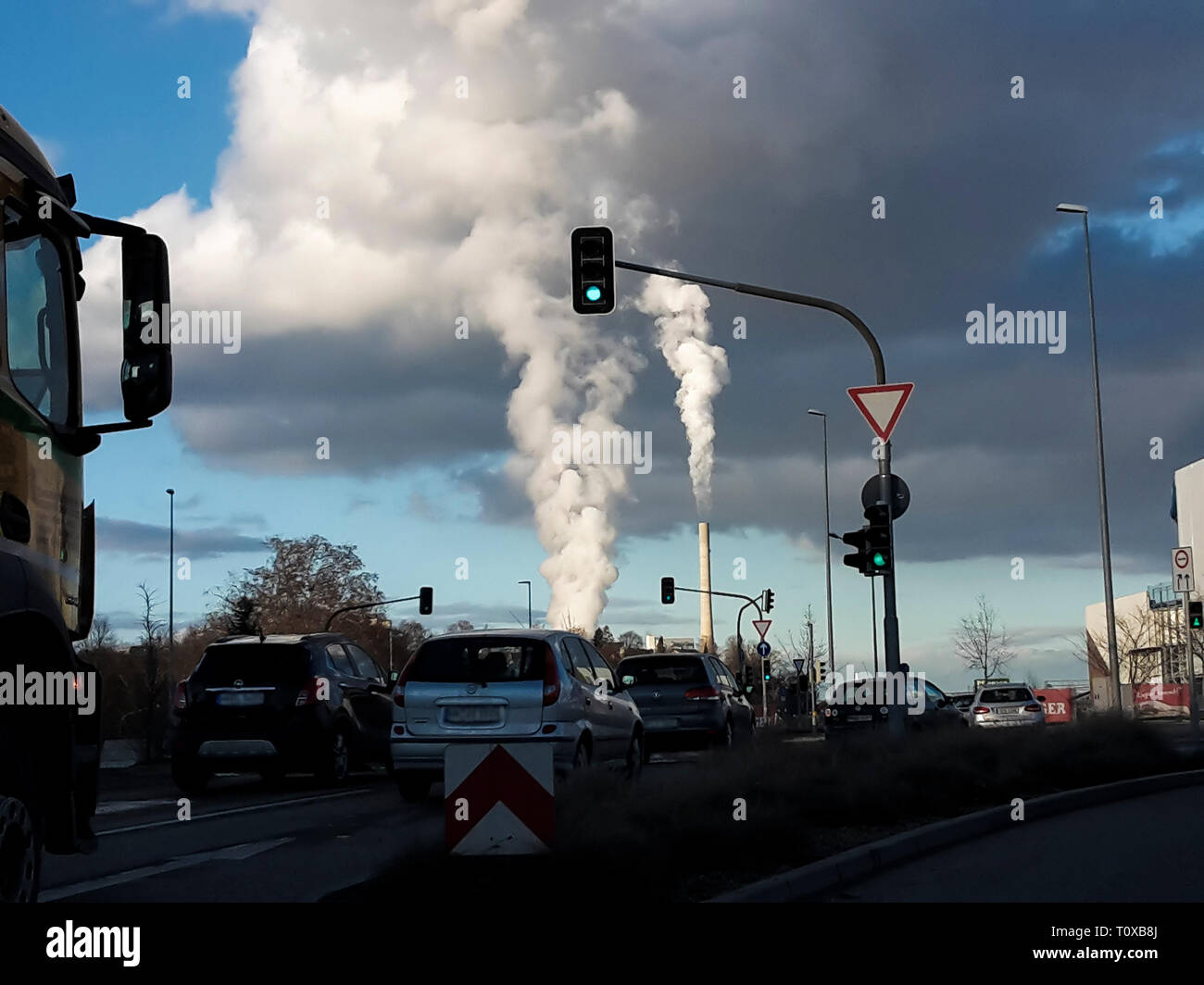 Car exhaust smoke traffic signal hi-res stock photography and images ...