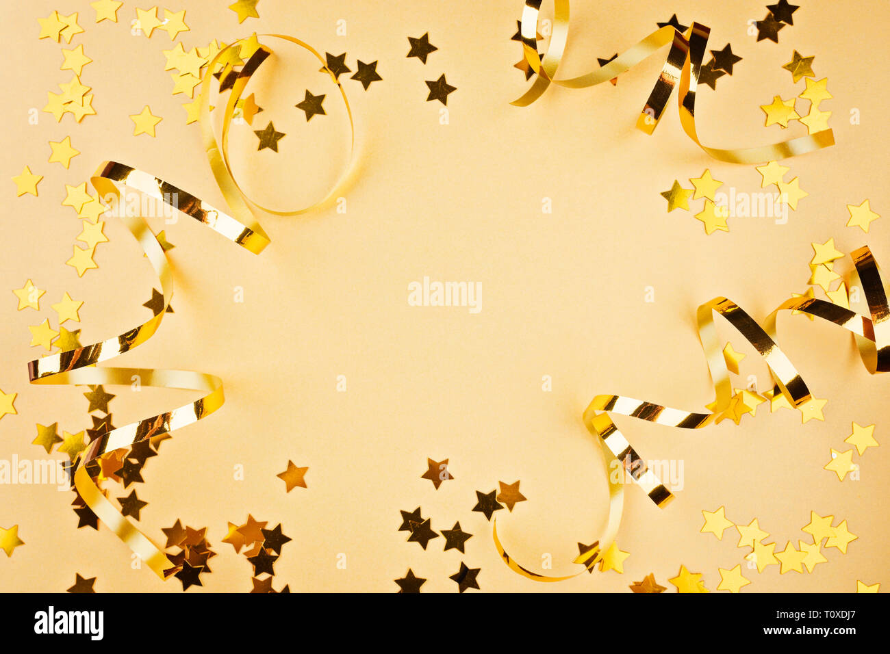 Gold Streamers Background
