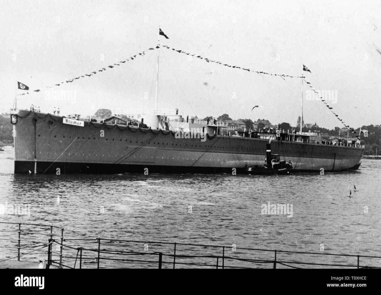 Admiral hipper class heavy cruiser hi-res stock photography and images ...