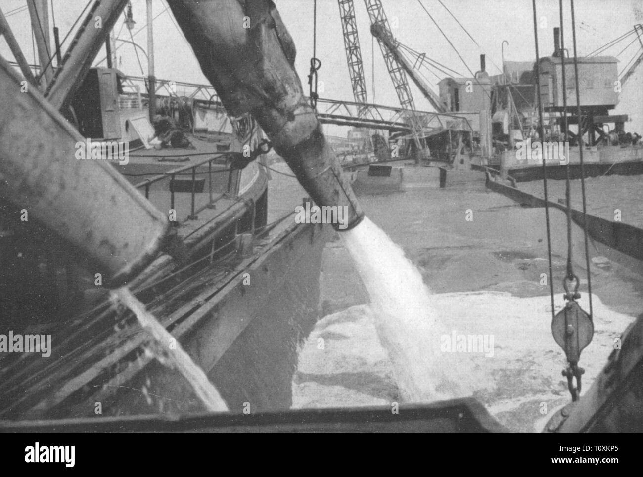 Afsluitdijk 1932 Black and White Stock Photos & Images - Alamy