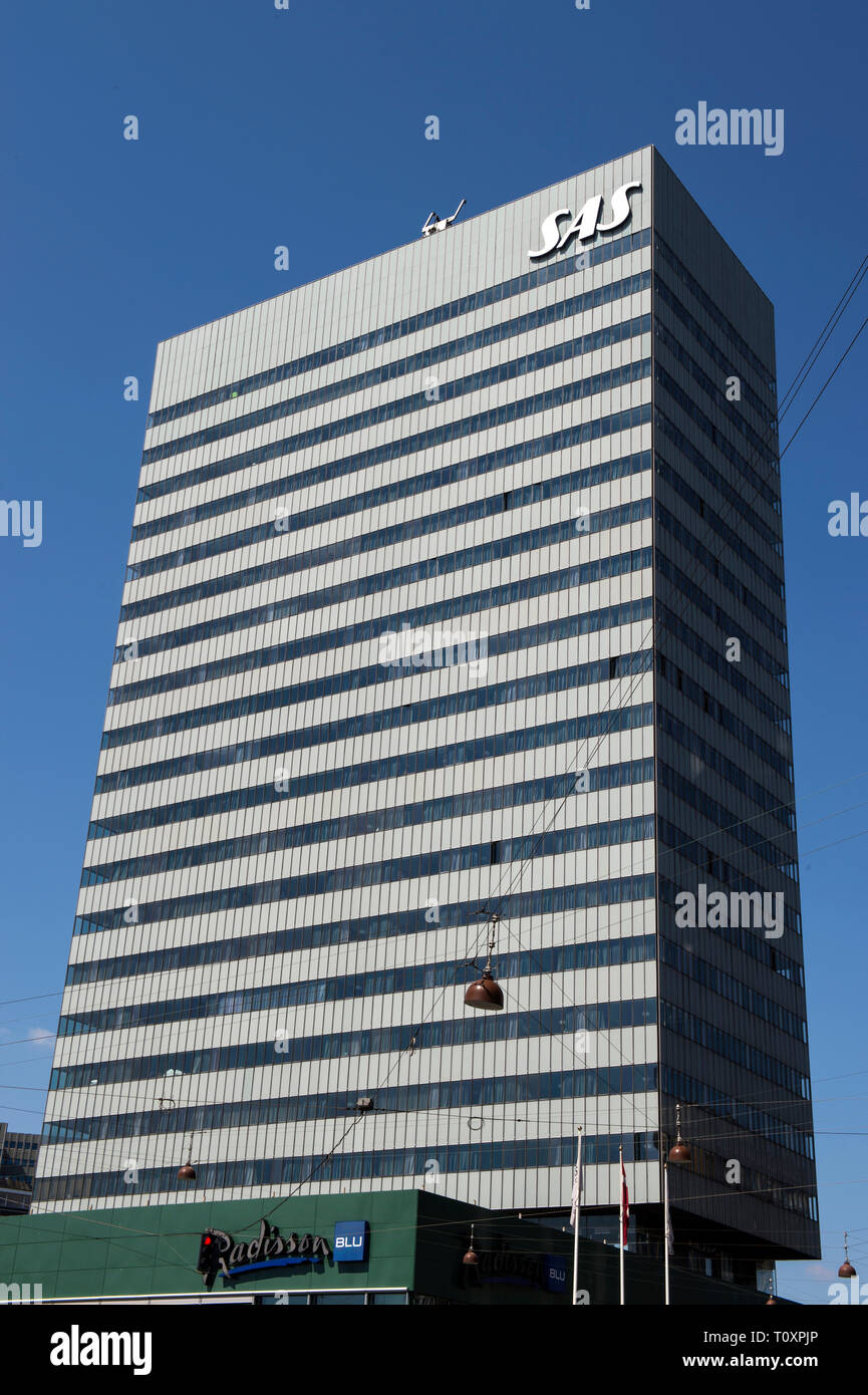 Radisson hotel exterior hi-res stock photography and images - Alamy