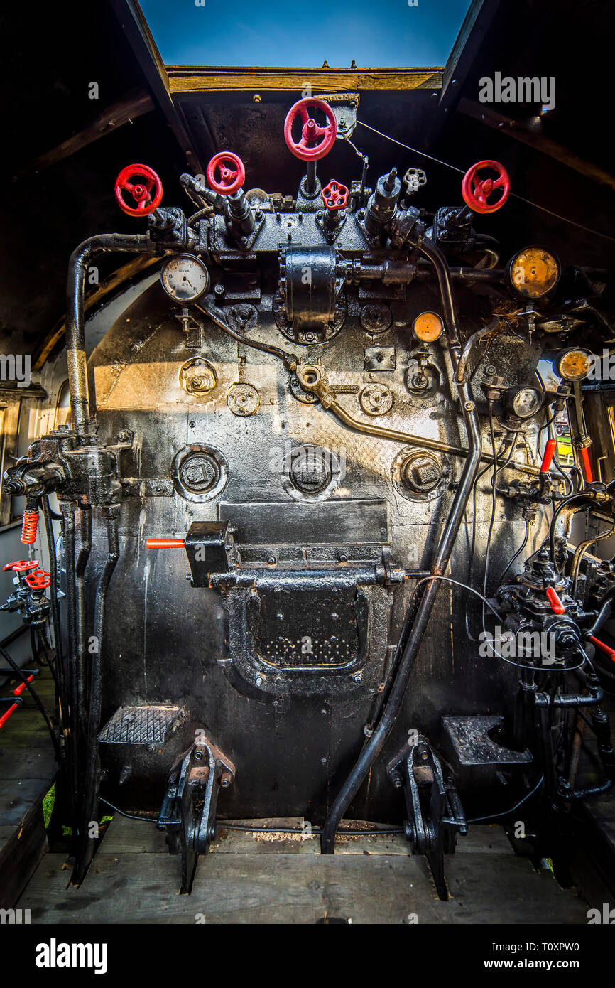 Engine room - detail of a steam locomotive Stock Photo - Alamy