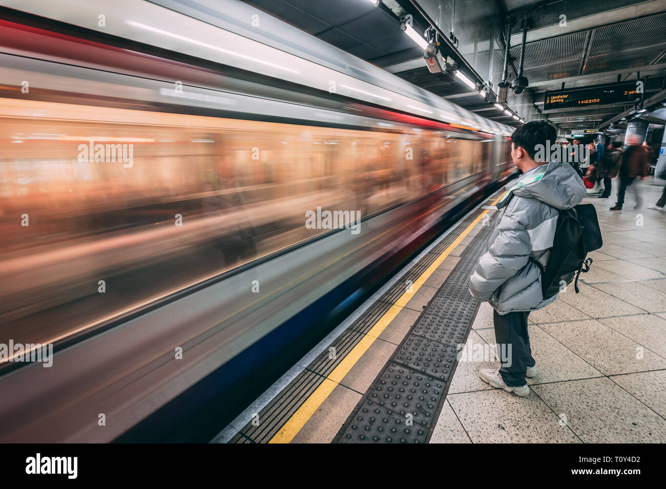 Westminster tube station hi-res stock photography and images - Alamy