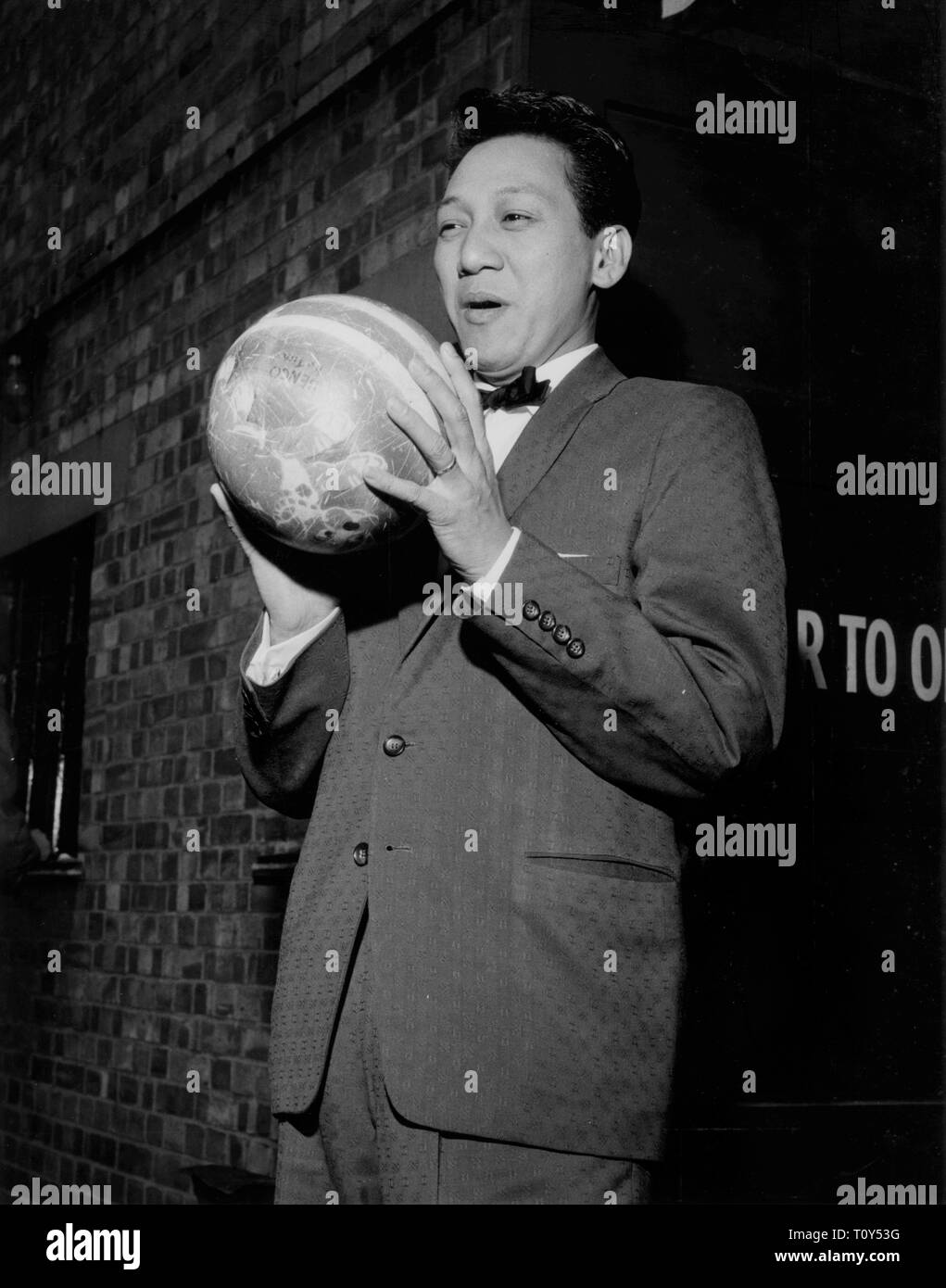 Danny young hi-res stock photography and images - Alamy